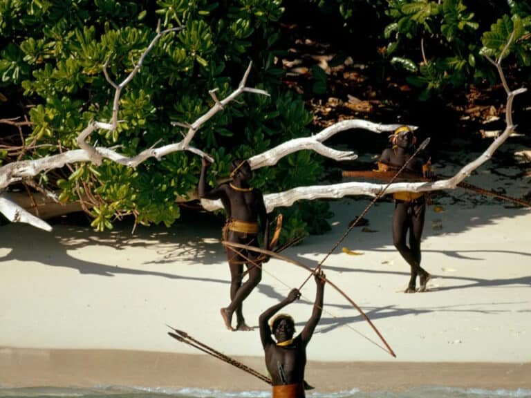 Sentinel del Norte: Los secretos mejor guardados de la isla más ...